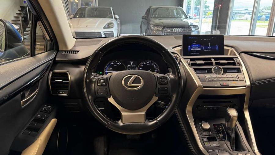 Zils Lexus NX 300h 2017 Rīga, ar dzinēja tilpumu 2.50 L un nobraukumu 175 tūkst. km par 19490 €, foto 12 vietnē AUTOMOTO.COM.LV