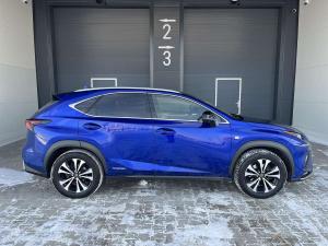 Blue Lexus NX 300h 2018 in Vilnius, with an engine capacity of 2.49 L and mileage of 185 thousand km for 23999 €, photo 9 on AUTOMOTO.COM.LV