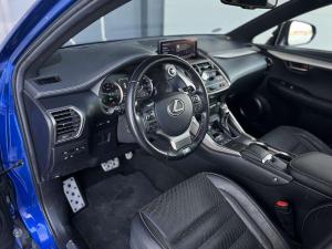 Blue Lexus NX 300h 2018 in Vilnius, with an engine capacity of 2.49 L and mileage of 185 thousand km for 23999 €, photo 10 on AUTOMOTO.COM.LV