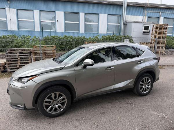 Brown Lexus NX 300h 2014 in Kaunas, with an engine capacity of 2.49 L and mileage of 260 thousand km for 12900 €, photo 1 on AUTOMOTO.COM.LV