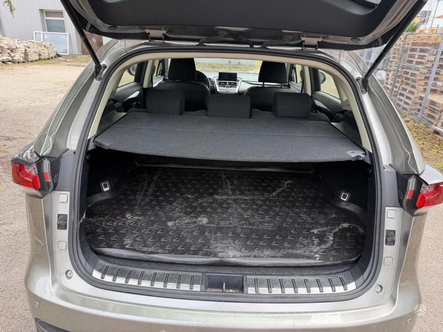 Brown Lexus NX 300h 2014 in Kaunas, with an engine capacity of 2.49 L and mileage of 260 thousand km for 12900 €, photo 13 on AUTOMOTO.COM.LV