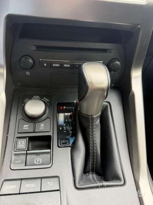 Brown Lexus NX 300h 2014 in Kaunas, with an engine capacity of 2.49 L and mileage of 260 thousand km for 12900 €, photo 15 on AUTOMOTO.COM.LV