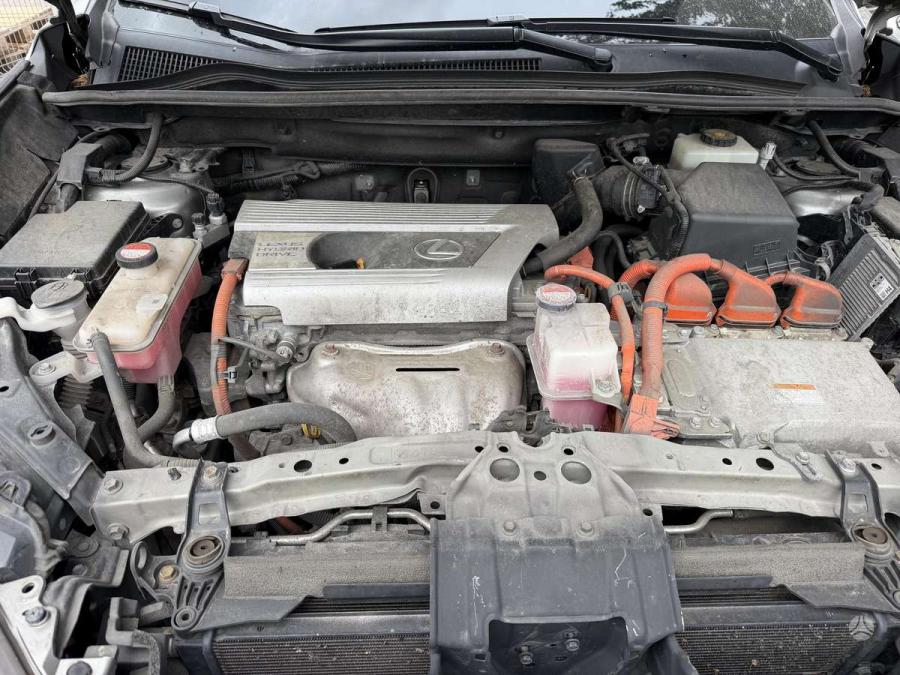 Brown Lexus NX 300h 2014 in Kaunas, with an engine capacity of 2.49 L and mileage of 260 thousand km for 12900 €, photo 21 on AUTOMOTO.COM.LV