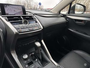Brown Lexus NX 300h 2015 in Vilnius, with an engine capacity of 2.49 L and mileage of 252 thousand km for 16900 €, photo 28 on AUTOMOTO.COM.LV
