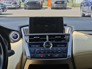 Коричневый Лексус NX 300h 2015 в Вильнюс, объемом двигателя 2.49 л и пробегом 212 тыс. км за 18900 €, фото 11 на AUTOMOTO.COM.LV