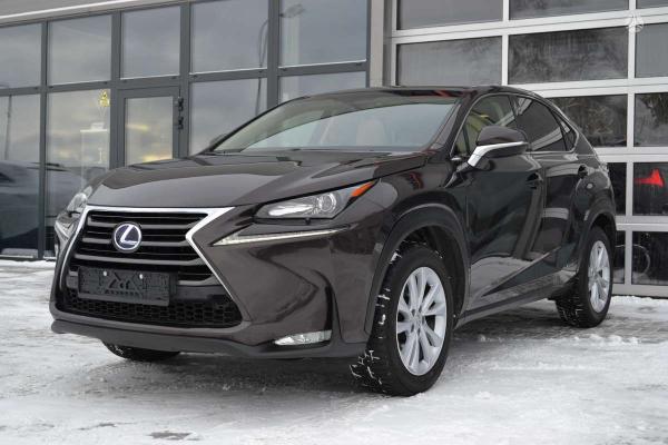 Brown Lexus NX 300h 2016 in Vilnius, with an engine capacity of 2.49 L and mileage of 202 thousand km for 20000 €, photo 2 on AUTOMOTO.COM.LV