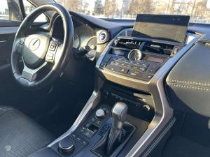 Brown Lexus NX 300h 2016 in Kaunas, with an engine capacity of 2.49 L and mileage of 186 thousand km for 19600 €, photo 11 on AUTOMOTO.COM.LV