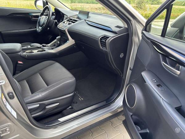 Brūns Lexus NX 300h 2016 Viļņa, ar dzinēja tilpumu 2.49 L un nobraukumu 146 tūkst. km par 18900 €, foto 9 vietnē AUTOMOTO.COM.LV
