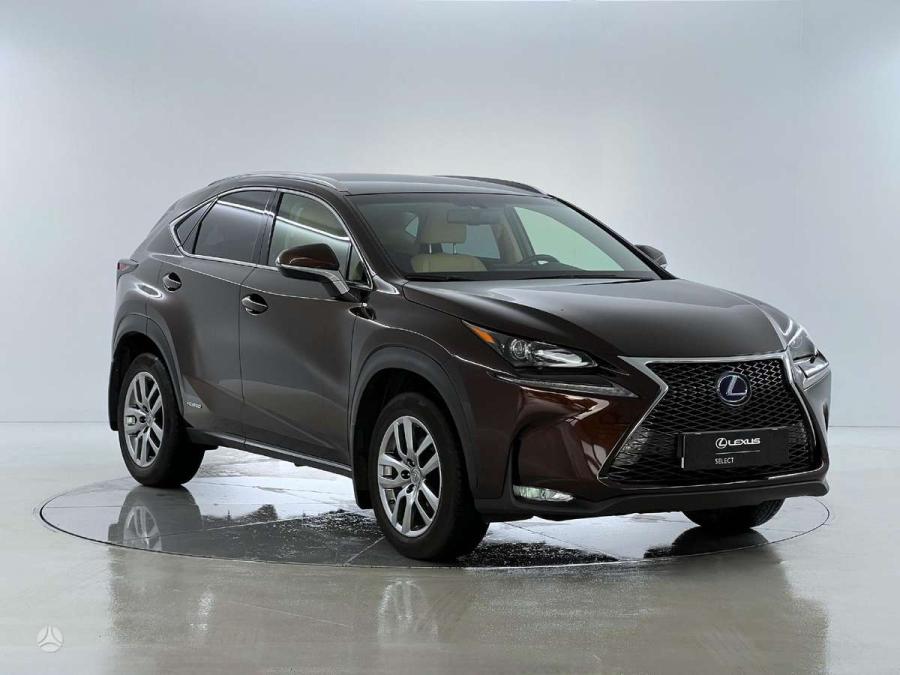 Brown Lexus NX 300h 2017 in Vilnius, with an engine capacity of 2.49 L and mileage of 81 thousand km for 24900 €, photo 18 on AUTOMOTO.COM.LV