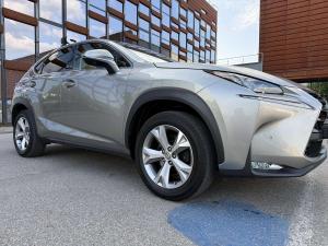 Brown Lexus NX 300h 2017 in Kaunas, with an engine capacity of 2.49 L and mileage of 206 thousand km for 21555 €, photo 8 on AUTOMOTO.COM.LV