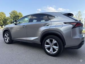 Brown Lexus NX 300h 2017 in Kaunas, with an engine capacity of 2.49 L and mileage of 206 thousand km for 21555 €, photo 10 on AUTOMOTO.COM.LV