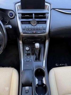 Brown Lexus NX 300h 2017 in Kaunas, with an engine capacity of 2.49 L and mileage of 206 thousand km for 21555 €, photo 14 on AUTOMOTO.COM.LV