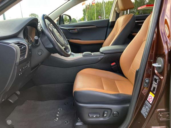 Brown Lexus NX 300h 2017 in Vilnius, with an engine capacity of 2.49 L and mileage of 68 thousand km for 32000 €, photo 9 on AUTOMOTO.COM.LV