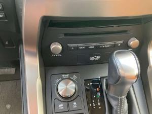 Brown Lexus NX 300h 2017 in Vilnius, with an engine capacity of 2.49 L and mileage of 68 thousand km for 32000 €, photo 13 on AUTOMOTO.COM.LV