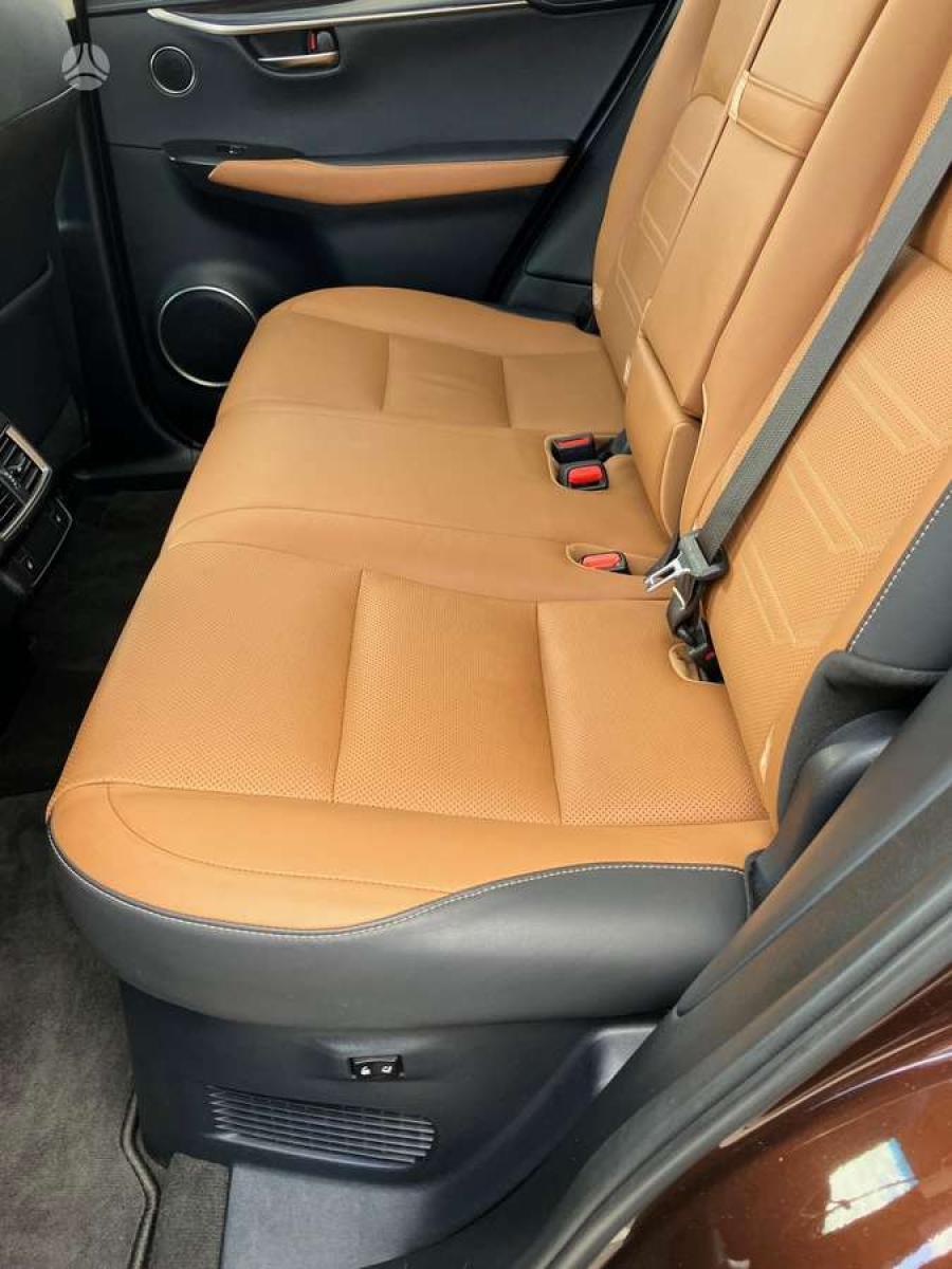 Brown Lexus NX 300h 2017 in Vilnius, with an engine capacity of 2.49 L and mileage of 68 thousand km for 32000 €, photo 14 on AUTOMOTO.COM.LV