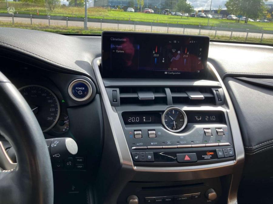 Brown Lexus NX 300h 2017 in Vilnius, with an engine capacity of 2.49 L and mileage of 68 thousand km for 32000 €, photo 17 on AUTOMOTO.COM.LV