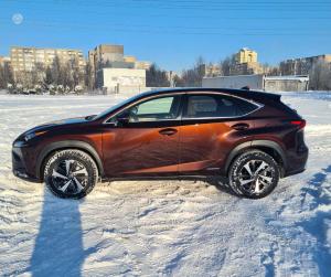 Brown Lexus NX 300h 2018 in Vilnius, with an engine capacity of 2.49 L and mileage of 155 thousand km for 26400 €, photo 5 on AUTOMOTO.COM.LV