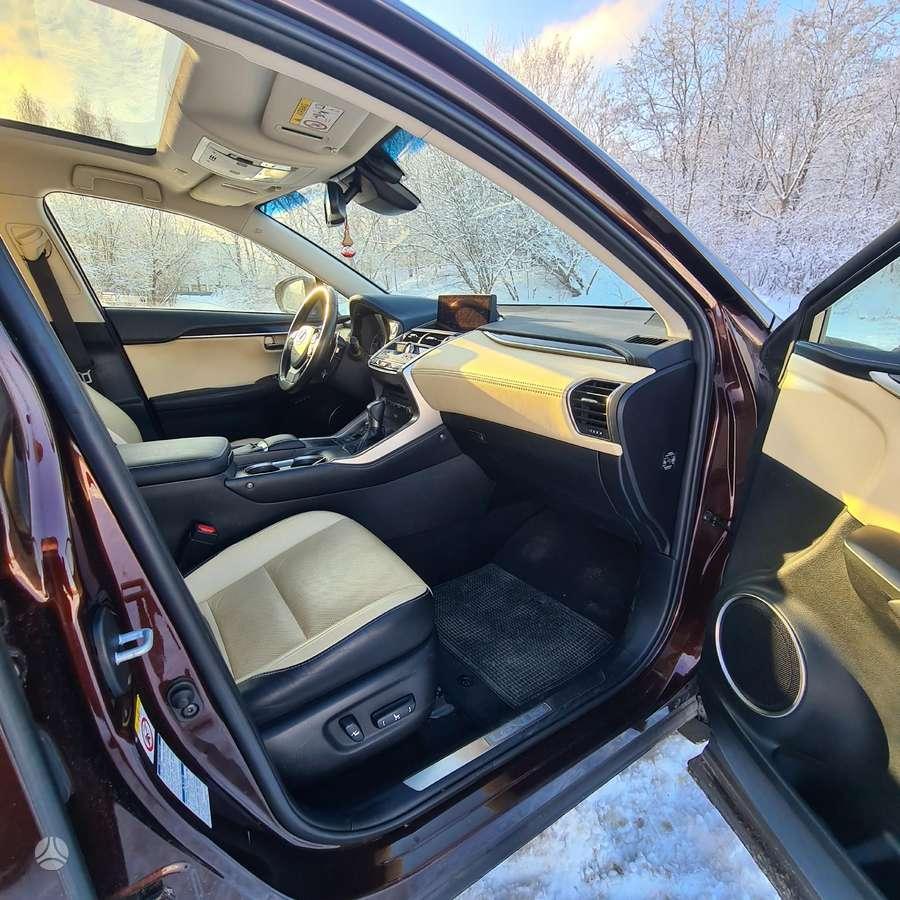 Brown Lexus NX 300h 2018 in Vilnius, with an engine capacity of 2.49 L and mileage of 155 thousand km for 26400 €, photo 25 on AUTOMOTO.COM.LV