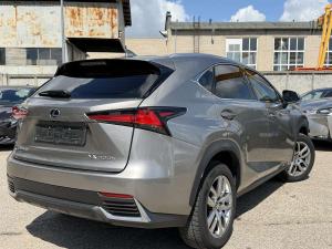 Brown Lexus NX 300h 2018 in Vilnius, with an engine capacity of 2.49 L and mileage of 127 thousand km for 21700 €, photo 9 on AUTOMOTO.COM.LV