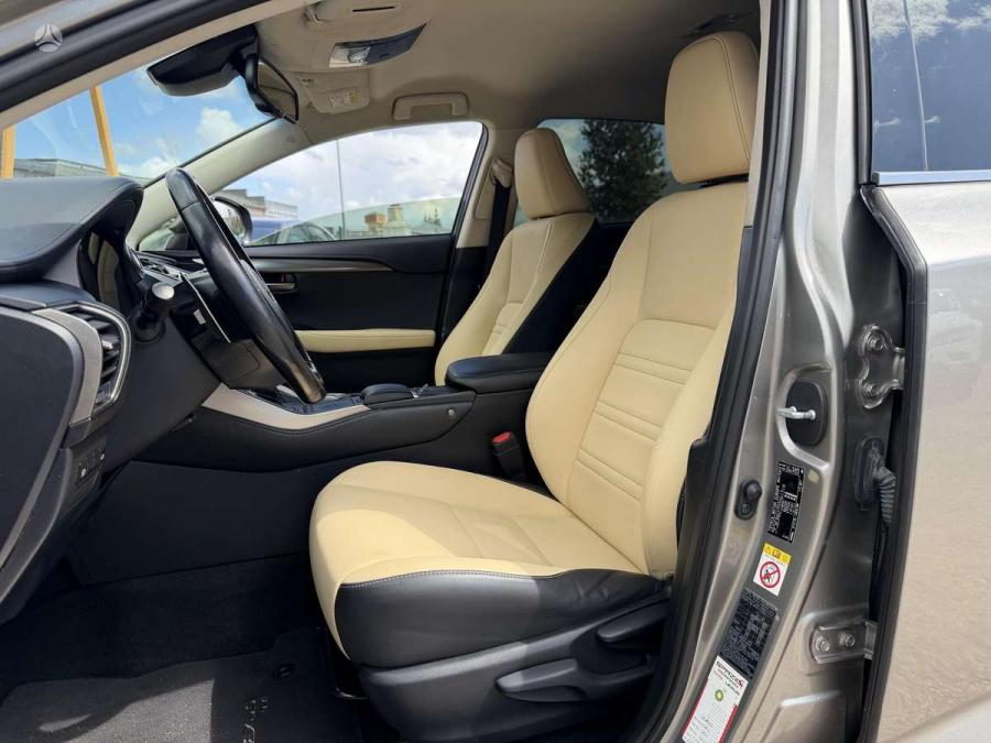 Brown Lexus NX 300h 2018 in Vilnius, with an engine capacity of 2.49 L and mileage of 127 thousand km for 21700 €, photo 21 on AUTOMOTO.COM.LV