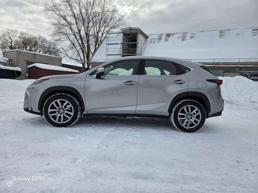 Lexus NX 300h 2014 in Klaipeda, with an engine capacity of 2.49 L and mileage of 196 thousand km for 16800 €, photo 2 on AUTOMOTO.COM.LV