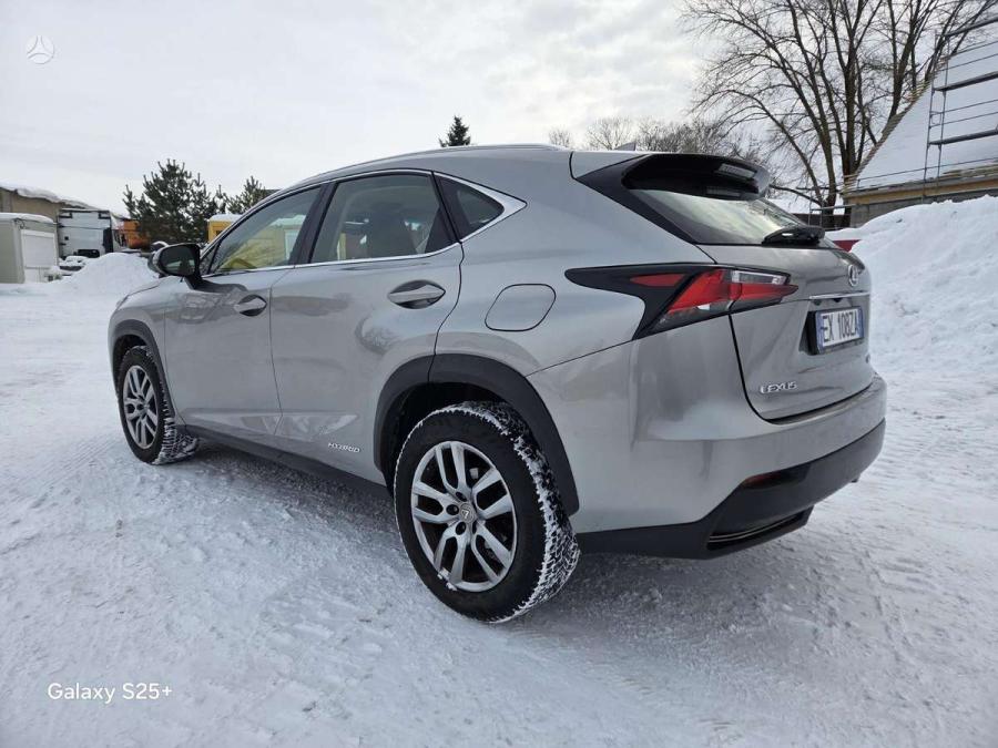 Lexus NX 300h 2014 in Klaipeda, with an engine capacity of 2.49 L and mileage of 196 thousand km for 16800 €, photo 8 on AUTOMOTO.COM.LV