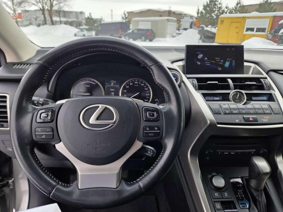 Lexus NX 300h 2014 in Klaipeda, with an engine capacity of 2.49 L and mileage of 196 thousand km for 16800 €, photo 15 on AUTOMOTO.COM.LV