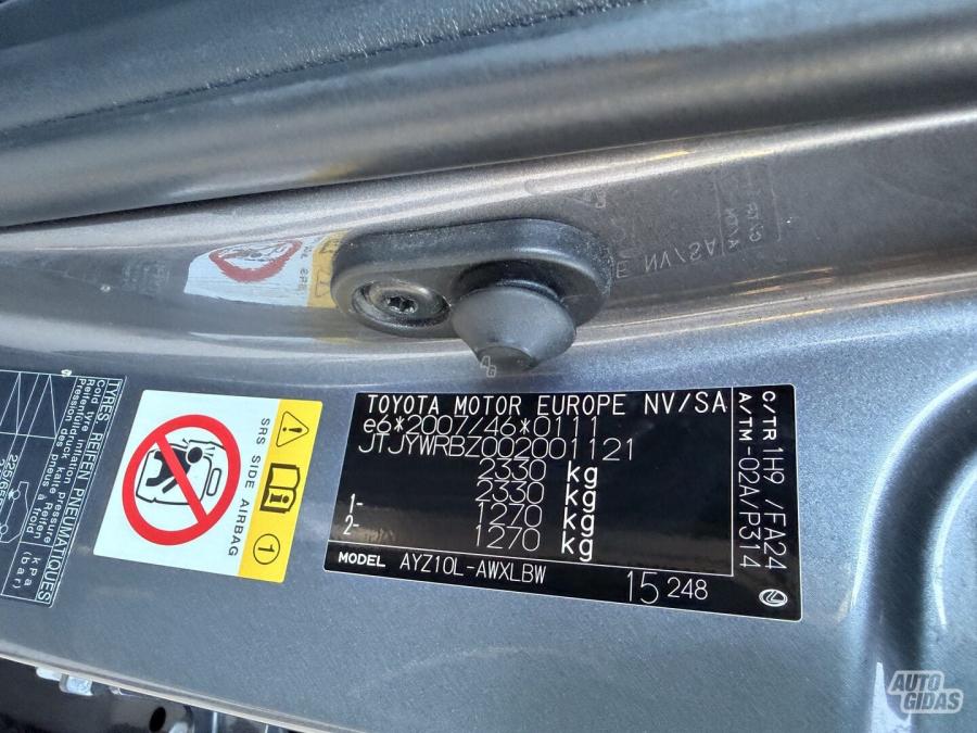 Lexus NX 300h 2014 in Vilnius, with an engine capacity of 2.50 L and mileage of 180 thousand km for 16750 €, photo 14 on AUTOMOTO.COM.LV