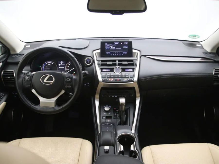 Lexus NX 300h 2015 in Vilnius, with an engine capacity of 2.50 L and mileage of 172 thousand km for 20199 €, photo 3 on AUTOMOTO.COM.LV