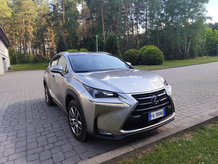 Lexus NX 300h 2015 in Utena, with an engine capacity of 2.50 L and mileage of 84 thousand km for 17850 €, photo 8 on AUTOMOTO.COM.LV