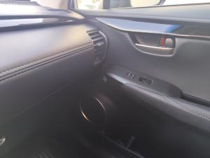 Lexus NX 300h 2015 in Utena, with an engine capacity of 2.50 L and mileage of 84 thousand km for 17850 €, photo 14 on AUTOMOTO.COM.LV
