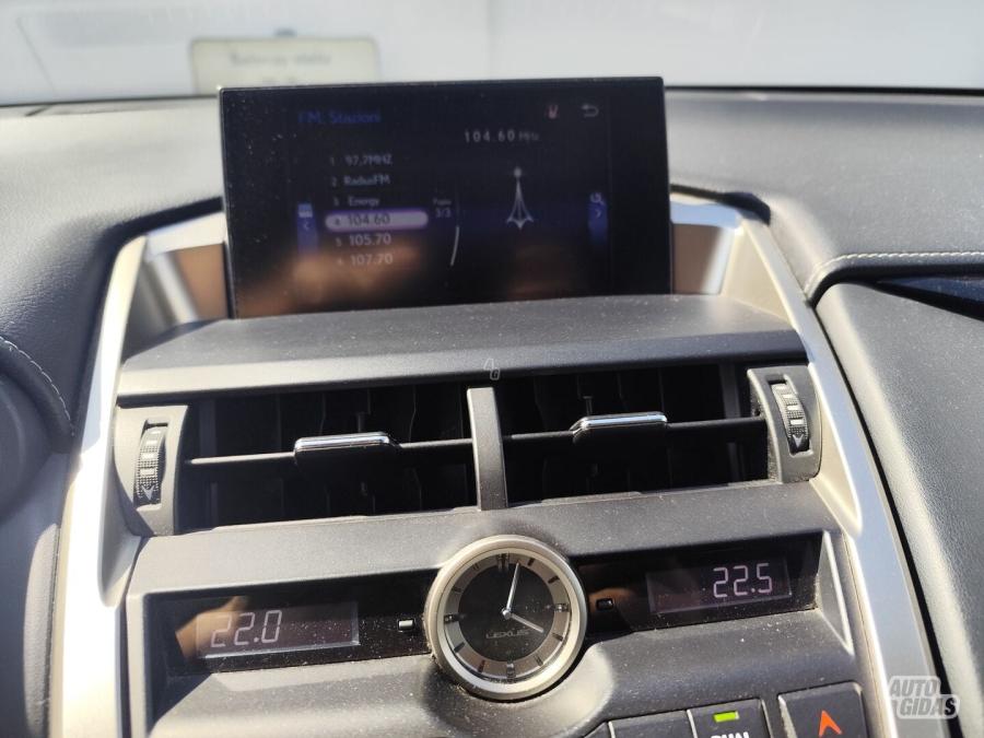 Lexus NX 300h 2015 in Utena, with an engine capacity of 2.50 L and mileage of 84 thousand km for 17850 €, photo 16 on AUTOMOTO.COM.LV