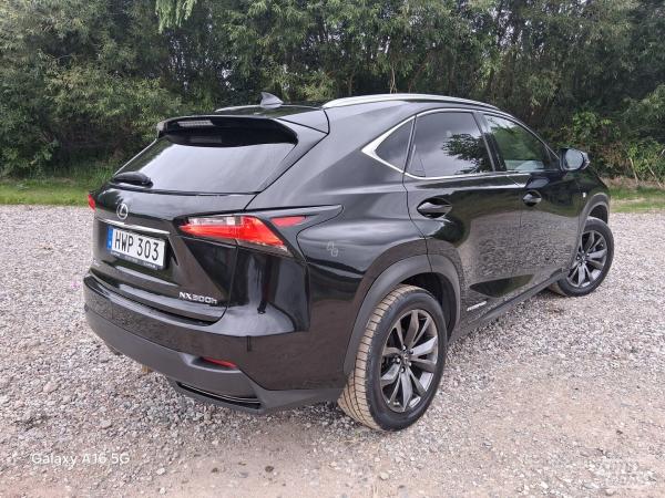 Lexus NX 300h 2015 in Palanga, with an engine capacity of 2.50 L and mileage of 186 thousand km for 17650 €, photo 9 on AUTOMOTO.COM.LV