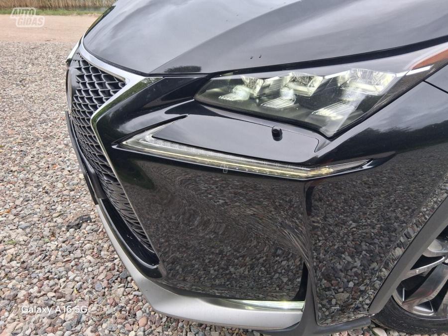 Lexus NX 300h 2015 in Palanga, with an engine capacity of 2.50 L and mileage of 186 thousand km for 17650 €, photo 14 on AUTOMOTO.COM.LV