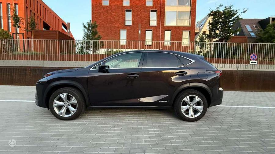 Lexus NX 300h 2015 Klaipėda, ar dzinēja tilpumu 2.49 L un nobraukumu 127 tūkst. km par 22800 €, foto 1 vietnē AUTOMOTO.COM.LV