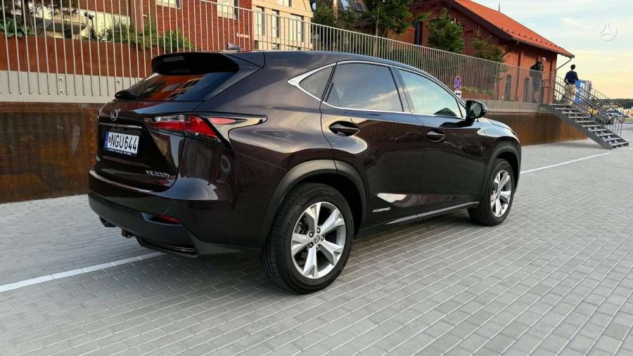 Lexus NX 300h 2015 Klaipėda, ar dzinēja tilpumu 2.49 L un nobraukumu 127 tūkst. km par 22800 €, foto 5 vietnē AUTOMOTO.COM.LV