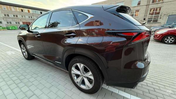 Lexus NX 300h 2015 in Klaipeda, with an engine capacity of 2.49 L and mileage of 127 thousand km for 22800 €, photo 10 on AUTOMOTO.COM.LV