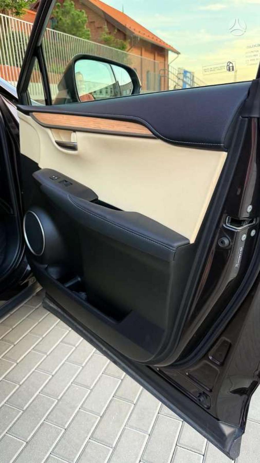 Lexus NX 300h 2015 Klaipėda, ar dzinēja tilpumu 2.49 L un nobraukumu 127 tūkst. km par 22800 €, foto 24 vietnē AUTOMOTO.COM.LV