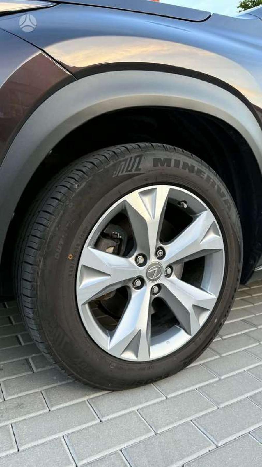 Lexus NX 300h 2015 Klaipėda, ar dzinēja tilpumu 2.49 L un nobraukumu 127 tūkst. km par 22800 €, foto 35 vietnē AUTOMOTO.COM.LV