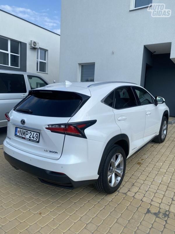 Lexus NX 300h 2016 in Kaunas, with an engine capacity of 2.50 L and mileage of 210 thousand km for 21000 €, photo 3 on AUTOMOTO.COM.LV