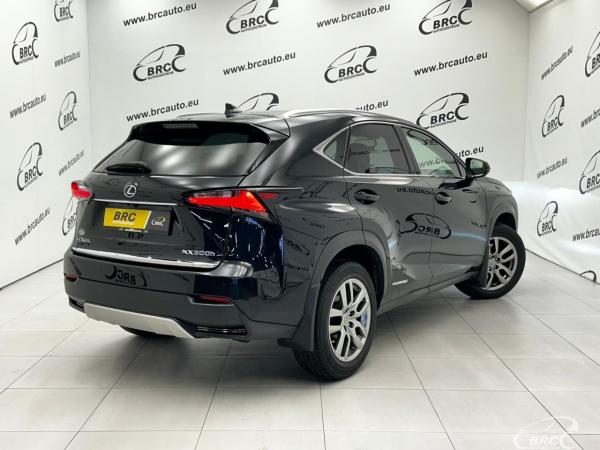 Lexus NX 300h 2017 in Vilnius, with an engine capacity of 2.49 L and mileage of 91 thousand km for 24900 €, photo 2 on AUTOMOTO.COM.LV