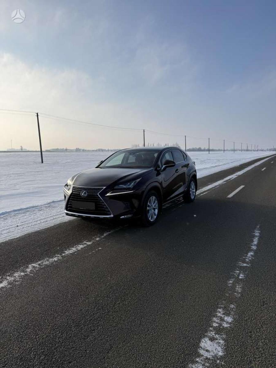 Lexus NX 300h 2018 Šakiai, ar dzinēja tilpumu 2.49 L un nobraukumu 165 tūkst. km par 26200 €, foto 1 vietnē AUTOMOTO.COM.LV
