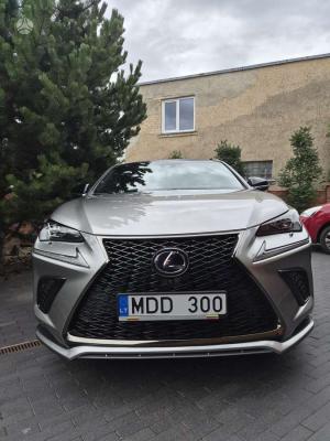 Lexus NX 300h 2018 Panevēža, ar dzinēja tilpumu 2.49 L un nobraukumu 122 tūkst. km par 28200 €, foto  vietnē AUTOMOTO.COM.LV