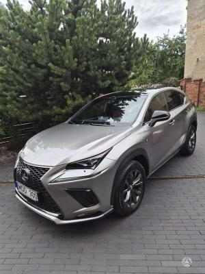 Lexus NX 300h 2018 Panevēža, ar dzinēja tilpumu 2.49 L un nobraukumu 122 tūkst. km par 28200 €, foto 4 vietnē AUTOMOTO.COM.LV