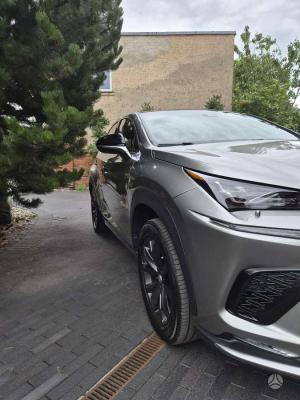Lexus NX 300h 2018 Panevēža, ar dzinēja tilpumu 2.49 L un nobraukumu 122 tūkst. km par 28200 €, foto 7 vietnē AUTOMOTO.COM.LV
