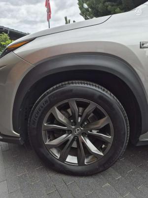 Lexus NX 300h 2018 Panevēža, ar dzinēja tilpumu 2.49 L un nobraukumu 122 tūkst. km par 28200 €, foto 9 vietnē AUTOMOTO.COM.LV