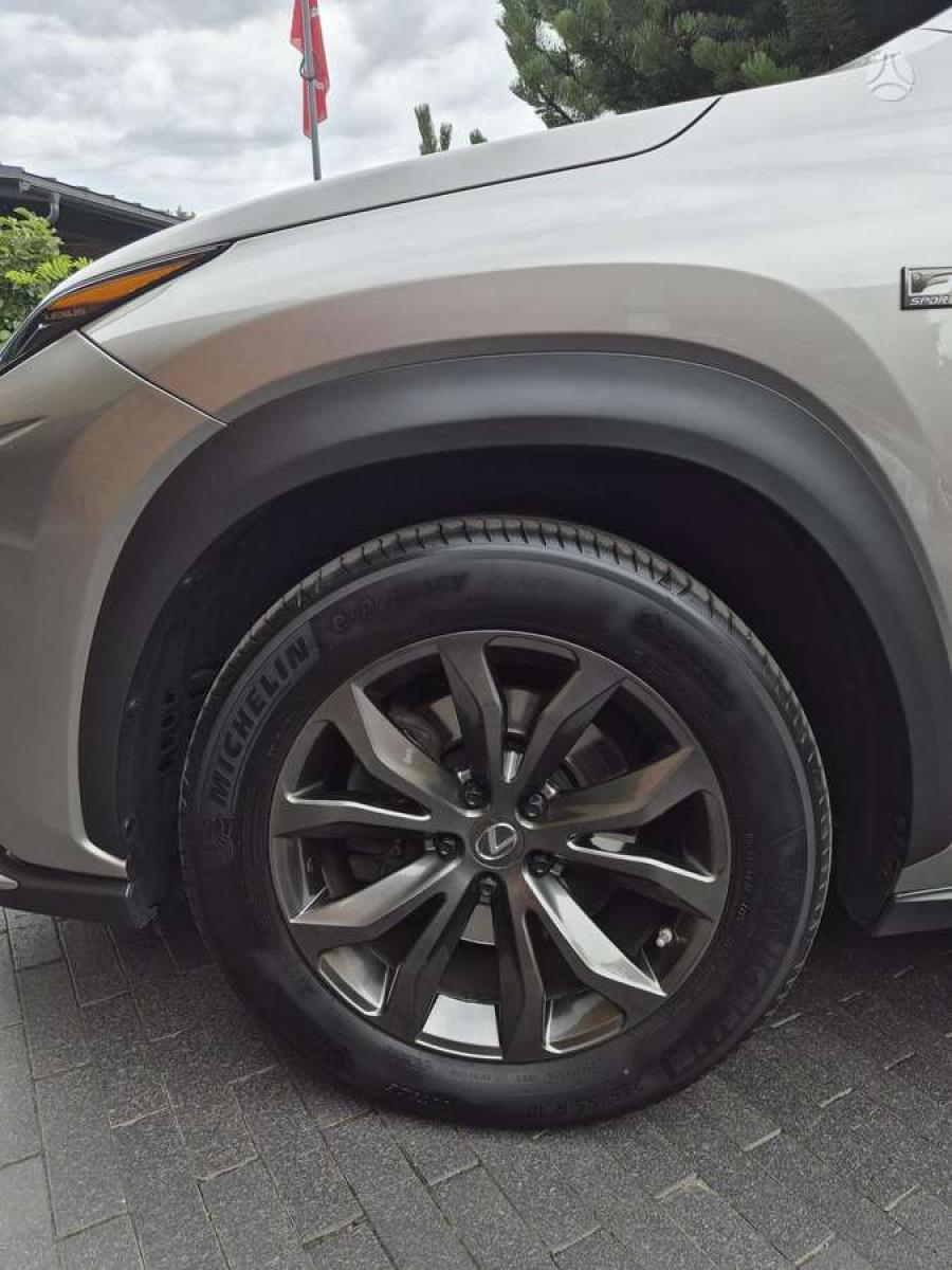 Lexus NX 300h 2018 Panevēža, ar dzinēja tilpumu 2.49 L un nobraukumu 122 tūkst. km par 28200 €, foto 9 vietnē AUTOMOTO.COM.LV