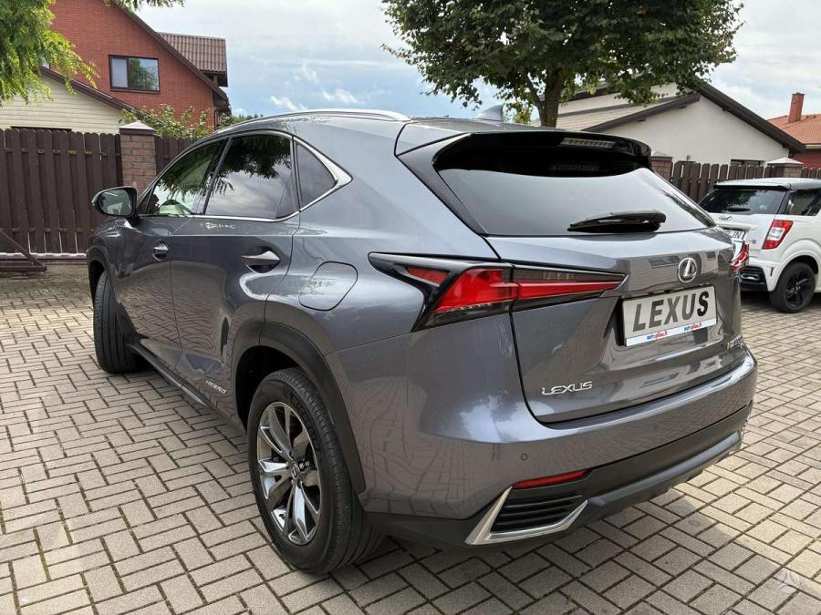 Lexus NX 300h 2018 in Vilnius, with an engine capacity of 2.49 L and mileage of 178 thousand km for 24990 €, photo 7 on AUTOMOTO.COM.LV