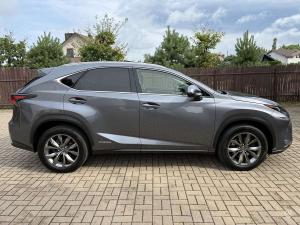 Lexus NX 300h 2018 in Vilnius, with an engine capacity of 2.49 L and mileage of 178 thousand km for 24990 €, photo 10 on AUTOMOTO.COM.LV