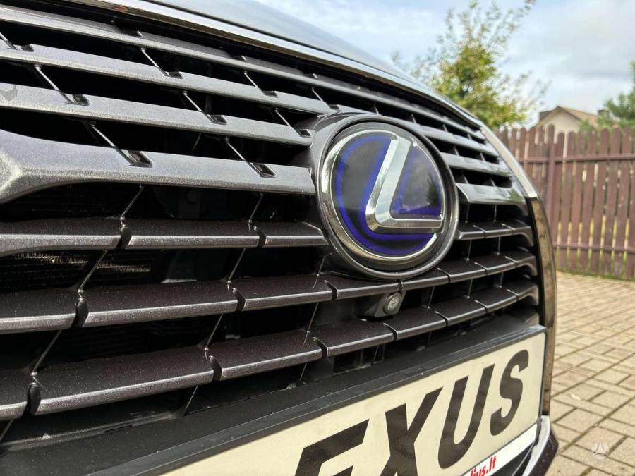 Lexus NX 300h 2018 in Vilnius, with an engine capacity of 2.49 L and mileage of 178 thousand km for 24990 €, photo 11 on AUTOMOTO.COM.LV